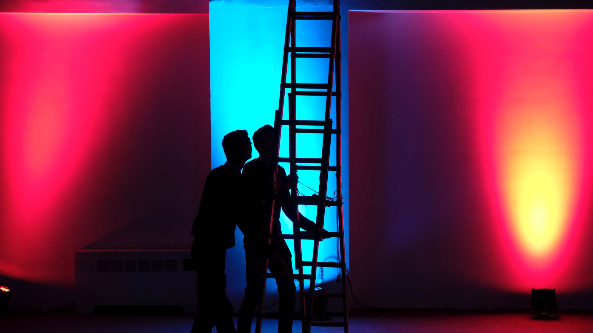Scenic Design | Complete Guide and 5 Essential Steps | Wedio